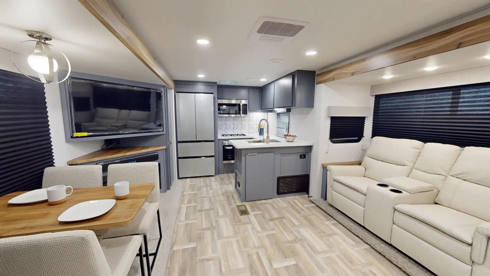 LaCrosse Travel Trailers - Prime Time RV